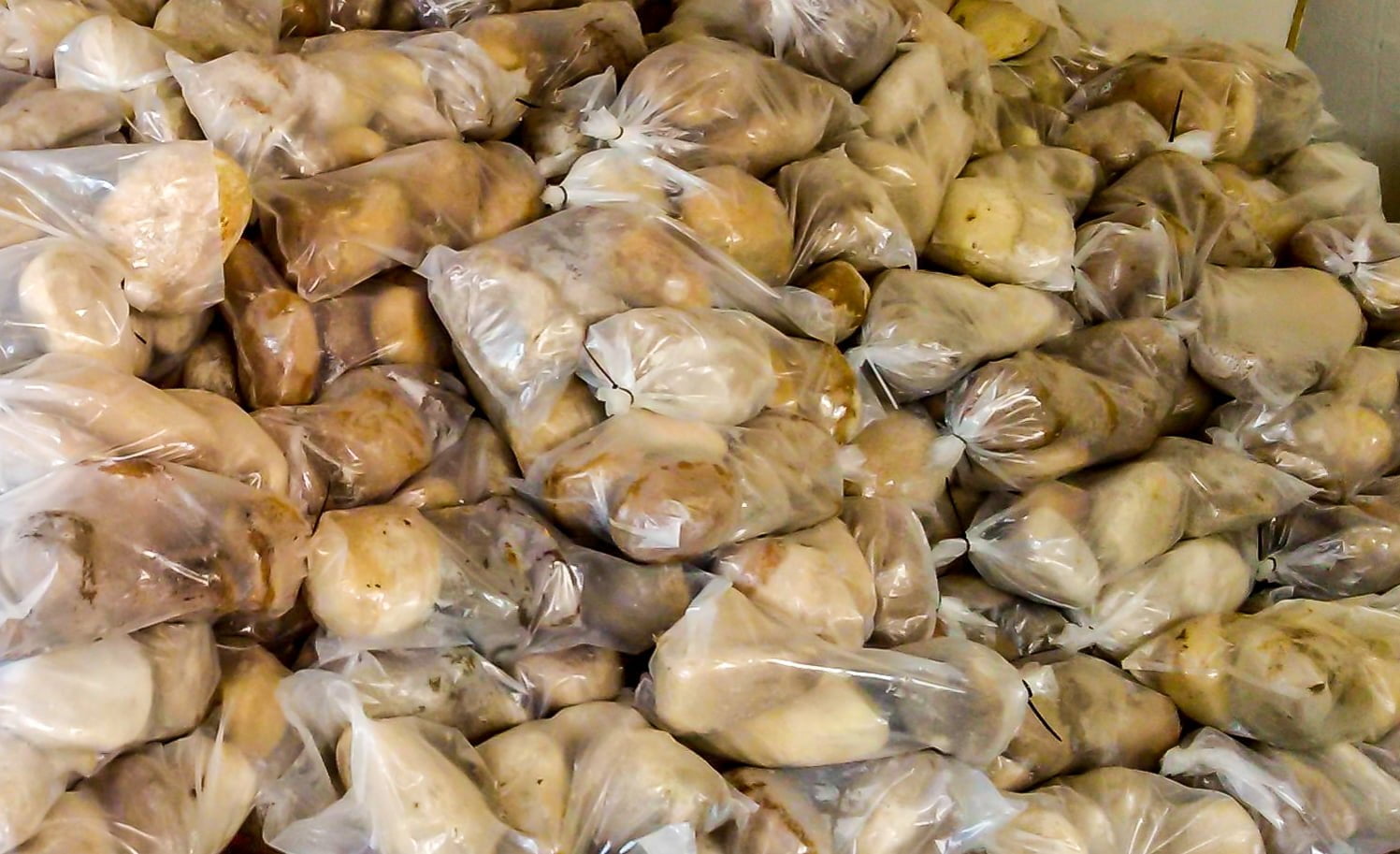 Brown Riverstone 20kg Bag (Medium Stone) - ClicknPlant Online Nursery Gauteng